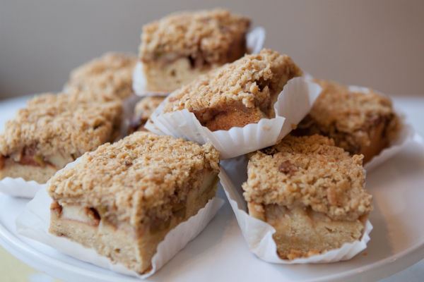 Apple Crumble Slice