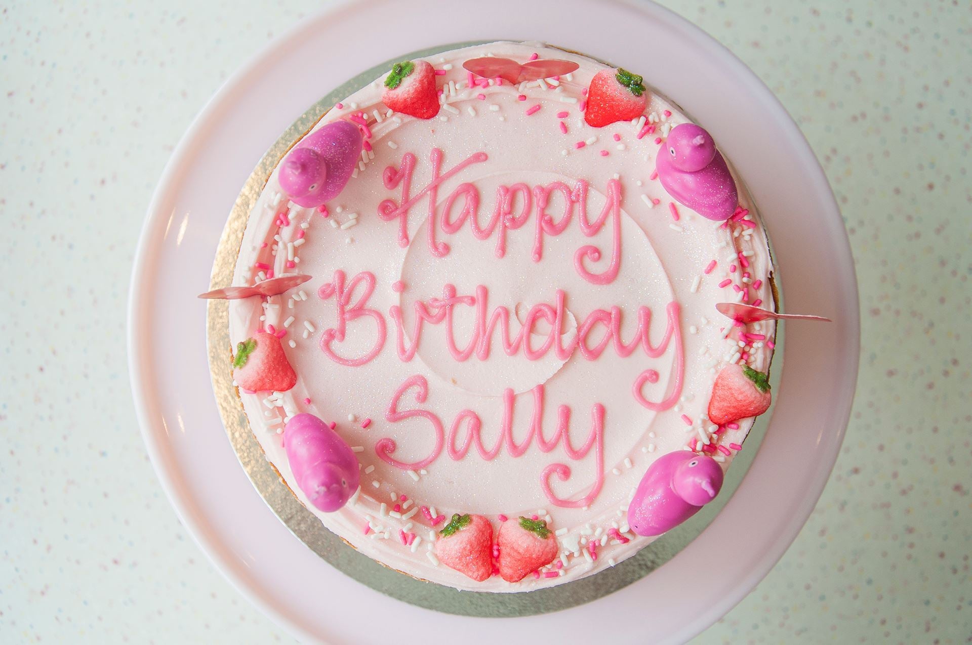 Strawberry Milkshake Cake