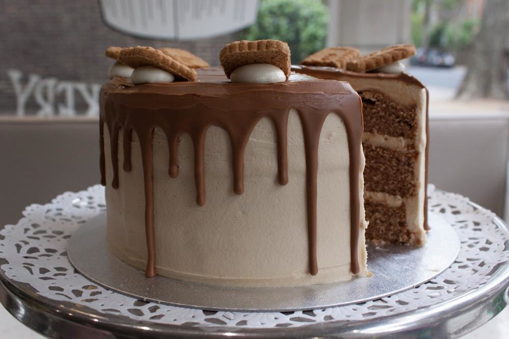 Cookie Butter Biscoff Cake
